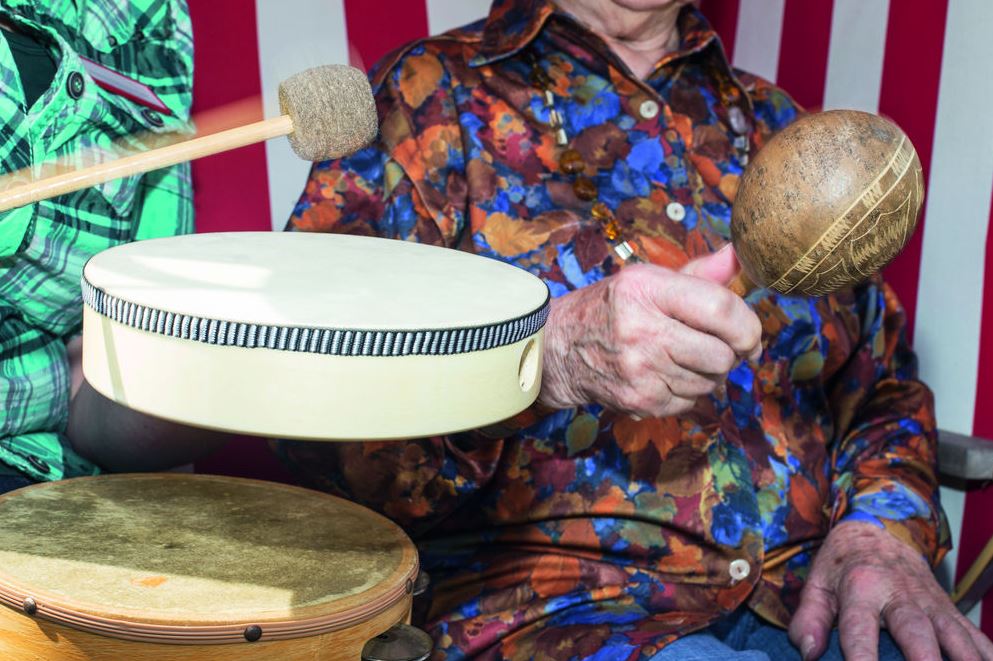Aktiv musizieren wirkt besser als nur zuhören - Aktivieren